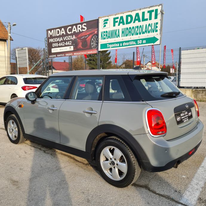 MINI Cooper Mini One 1.2i 11/2018 5vrata 73 000km PDV, 2018 god.