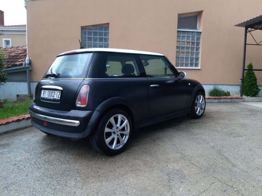MINI Cooper Mini One, 2005 god.
