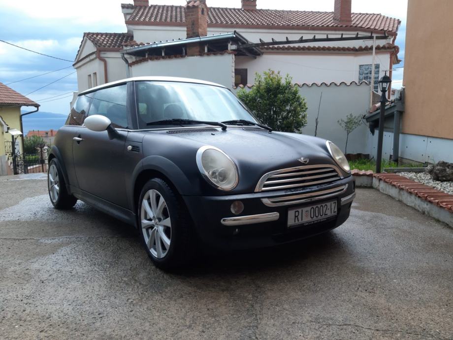 MINI Cooper Mini One, 2005 god.