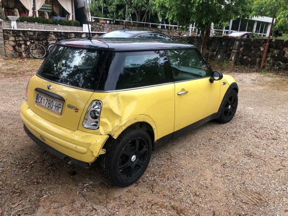 MINI Cooper Mini One, 2002 god.