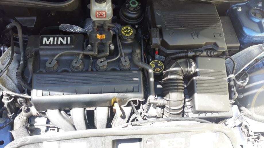 MINI Cooper Mini One, 2004 god.