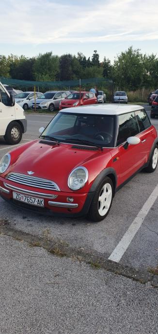 MINI Cooper Mini One, 2002 god.