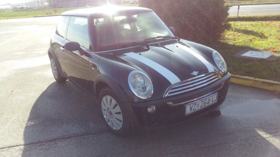 MINI Cooper Mini One, 2005 god.