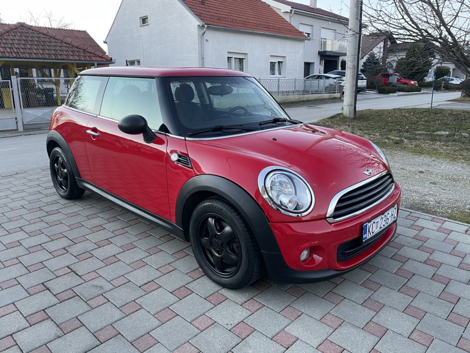 MINI Cooper Mini One, 2010 god.