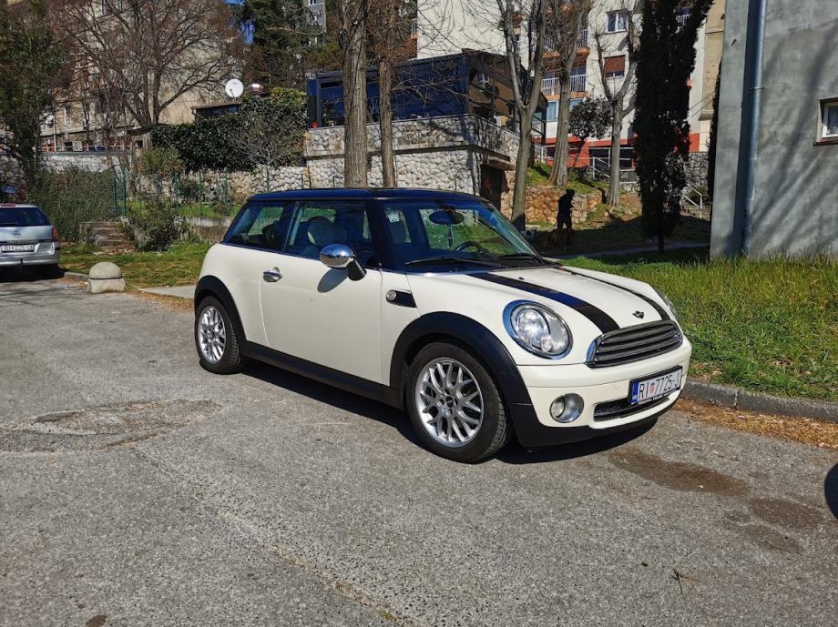 MINI Cooper Mini One, 2009 god.