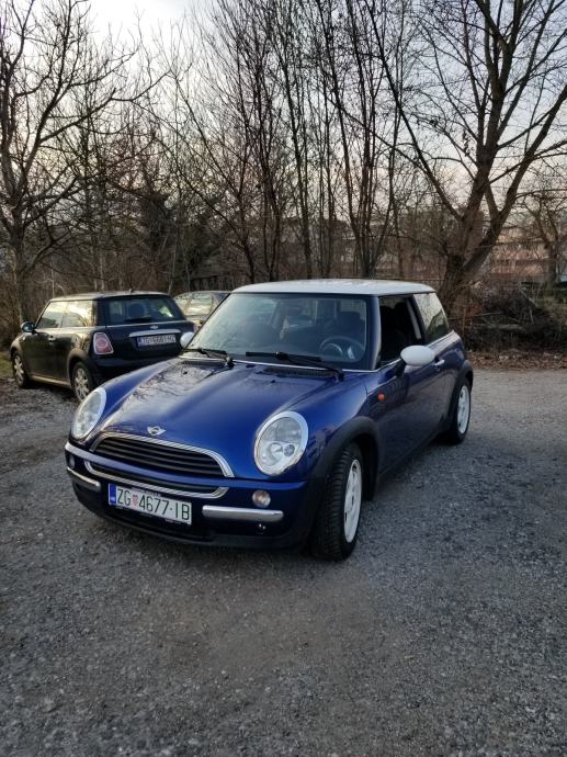 MINI Cooper Mini One, 2002 god.