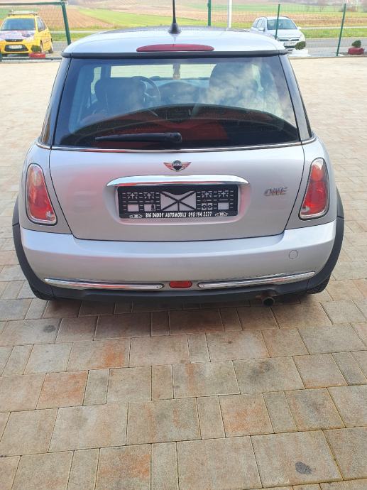 MINI Cooper Mini One, 2005 god.