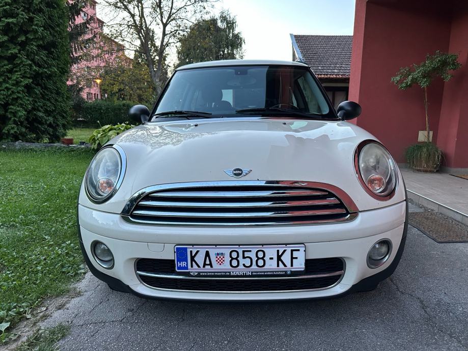 MINI Cooper Mini One, 2010 god.