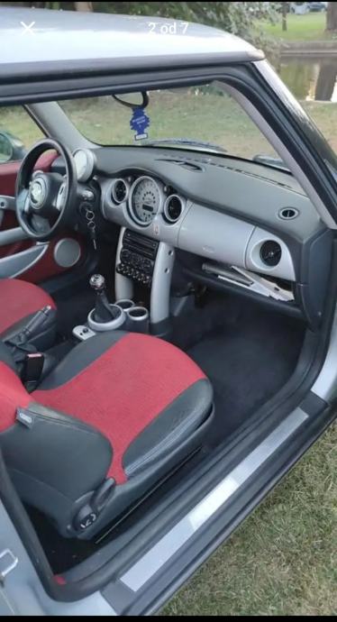 MINI Cooper Mini One, 2002 god.