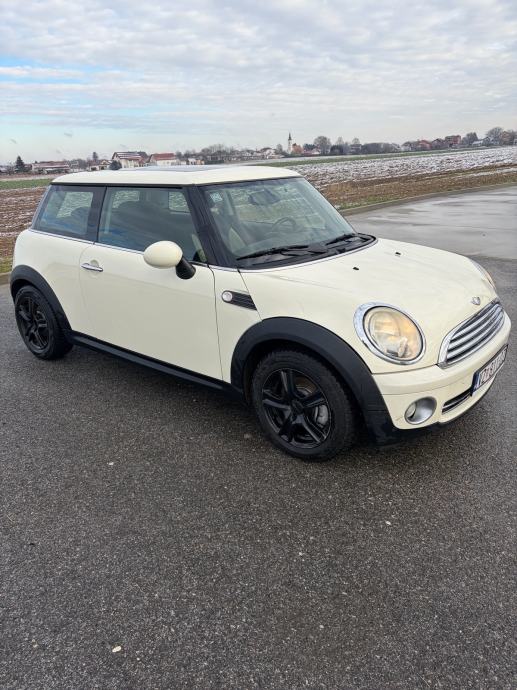 MINI Cooper Mini One, 2007 god.