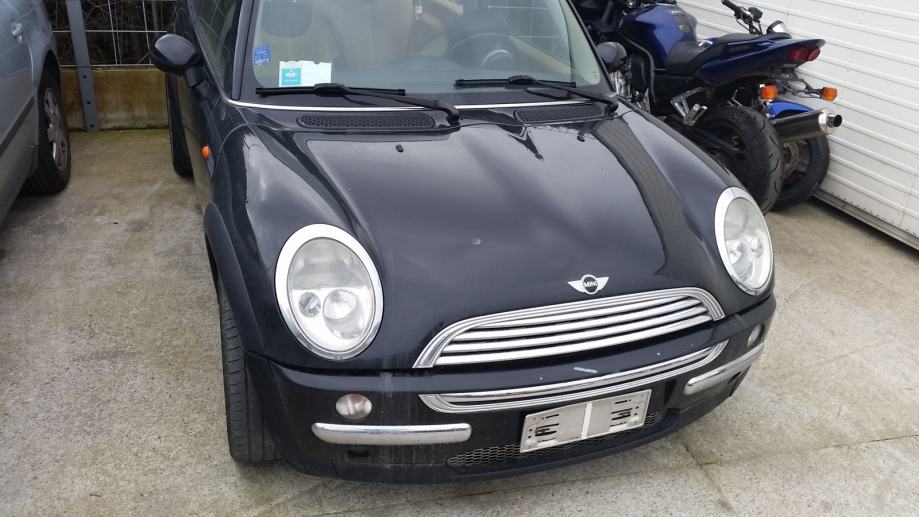MINI Cooper Mini One, 2004 god.