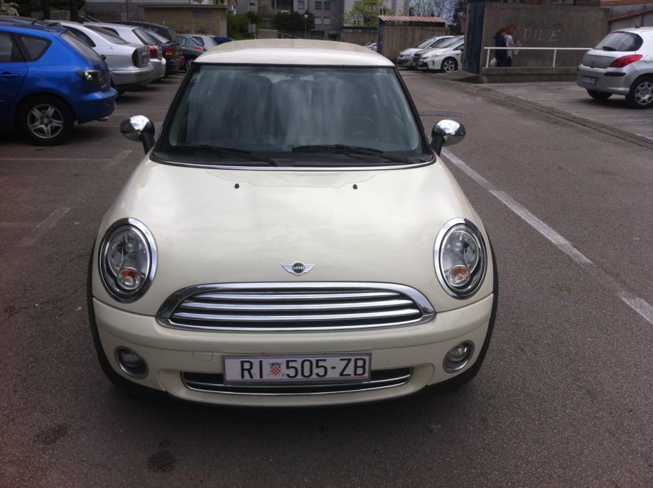 MINI Cooper Mini One, 2009 god.