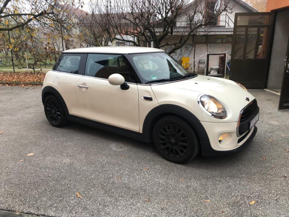 MINI Cooper One D, 2015 god.