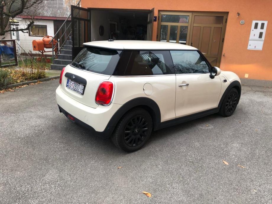 MINI Cooper One D, 2015 god.