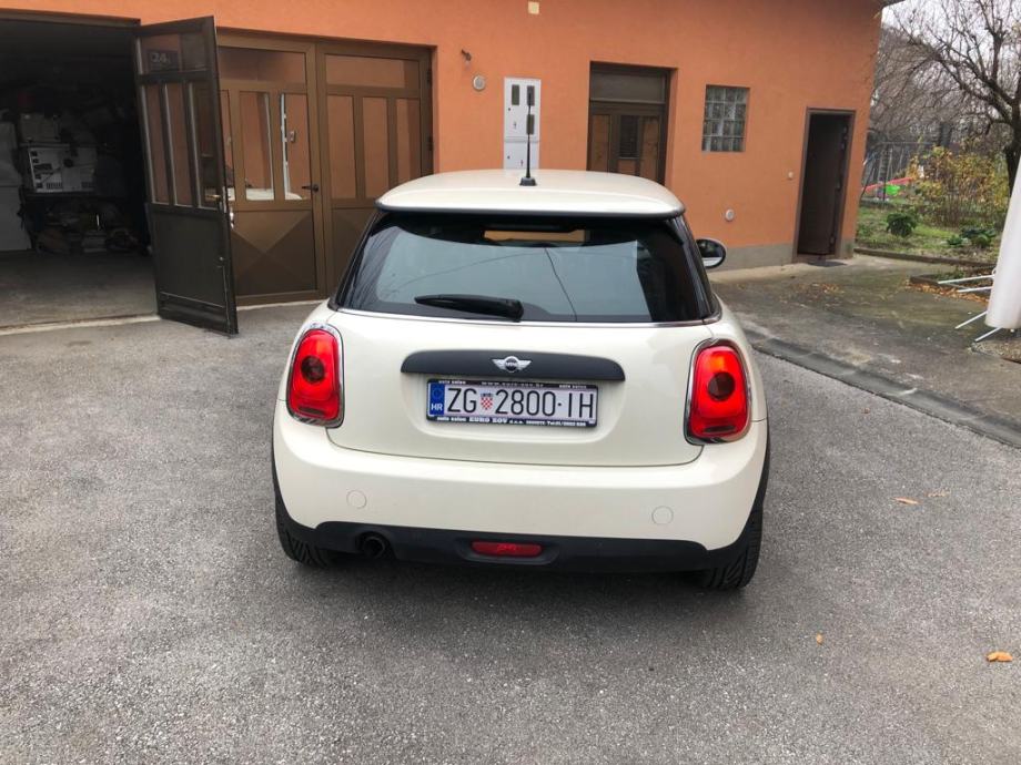 MINI Cooper One D, 2015 god.