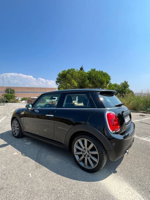 MINI Cooper One D, 2016 god.