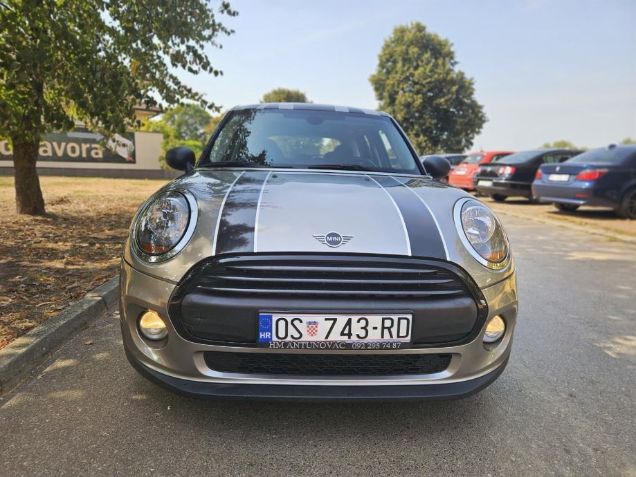 MINI Cooper One D, 2019 god.