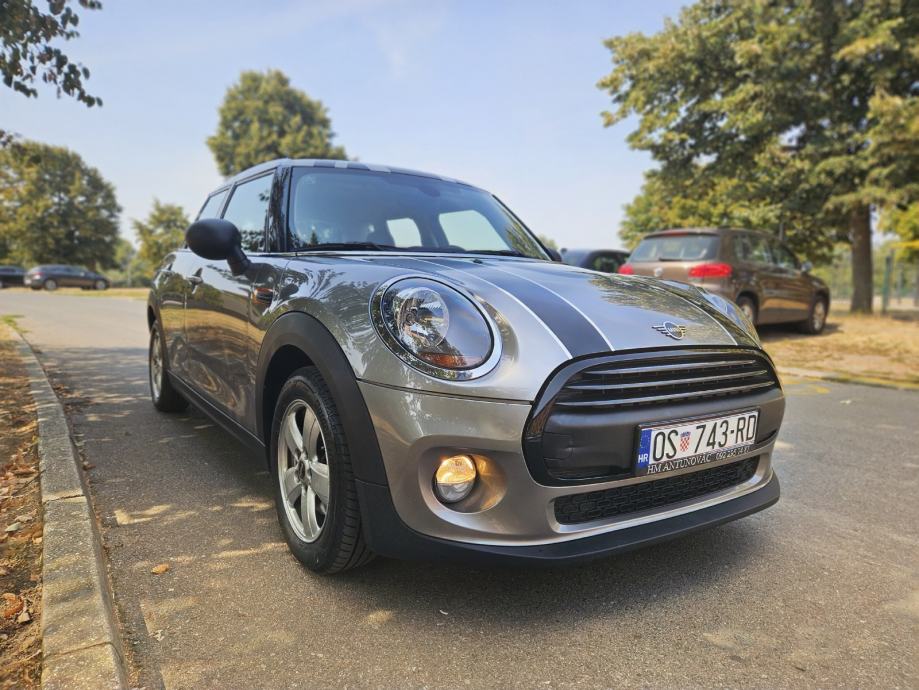 MINI Cooper One D, 2019 god.