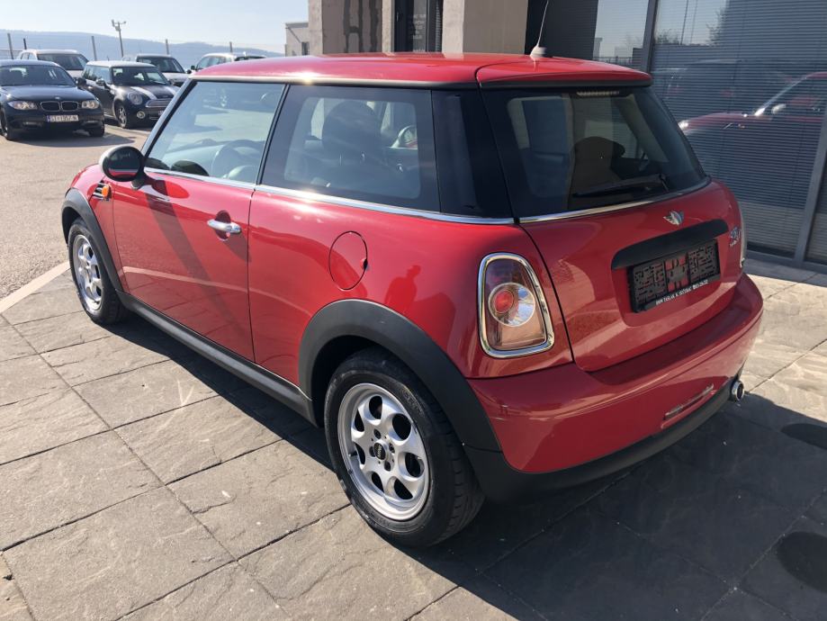 Mini COOPER ONE (R56) D 3D - Van den Broeck, 2011 god.