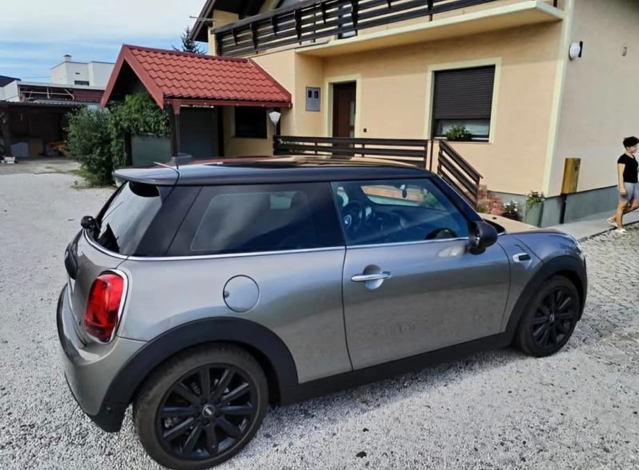 MINI Cooper One, 2018 god.