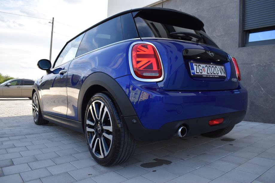 MINI Cooper, paket Chili, full LED, panorama, kao nov!, 2018 god.
