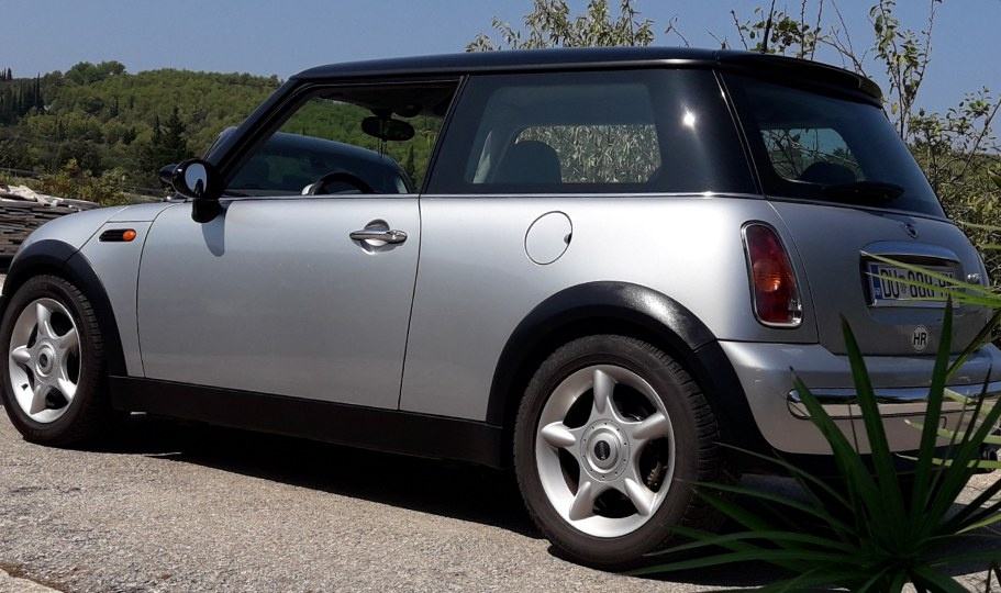 MINI Cooper R50, 2002 god.