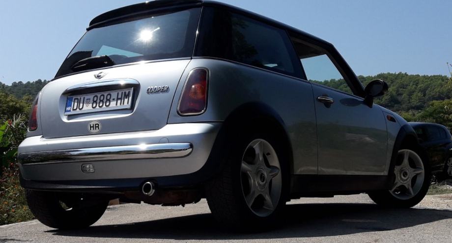 MINI Cooper R50, 2002 god.