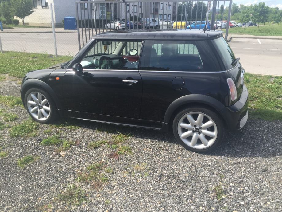 MINI Cooper R50, 2003 god.