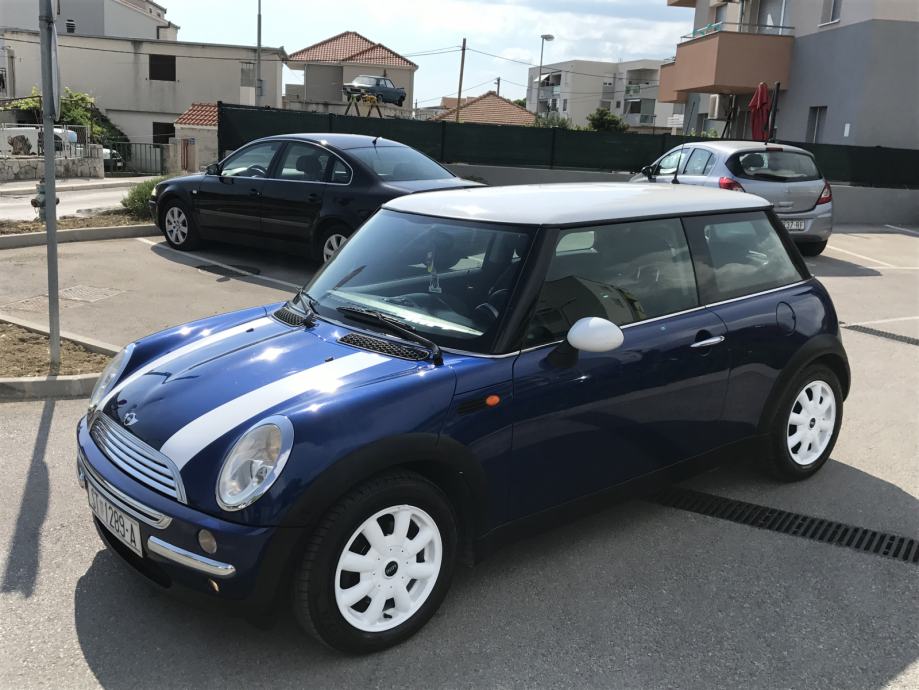 MINI Cooper R50 SPORT, 2002 god.