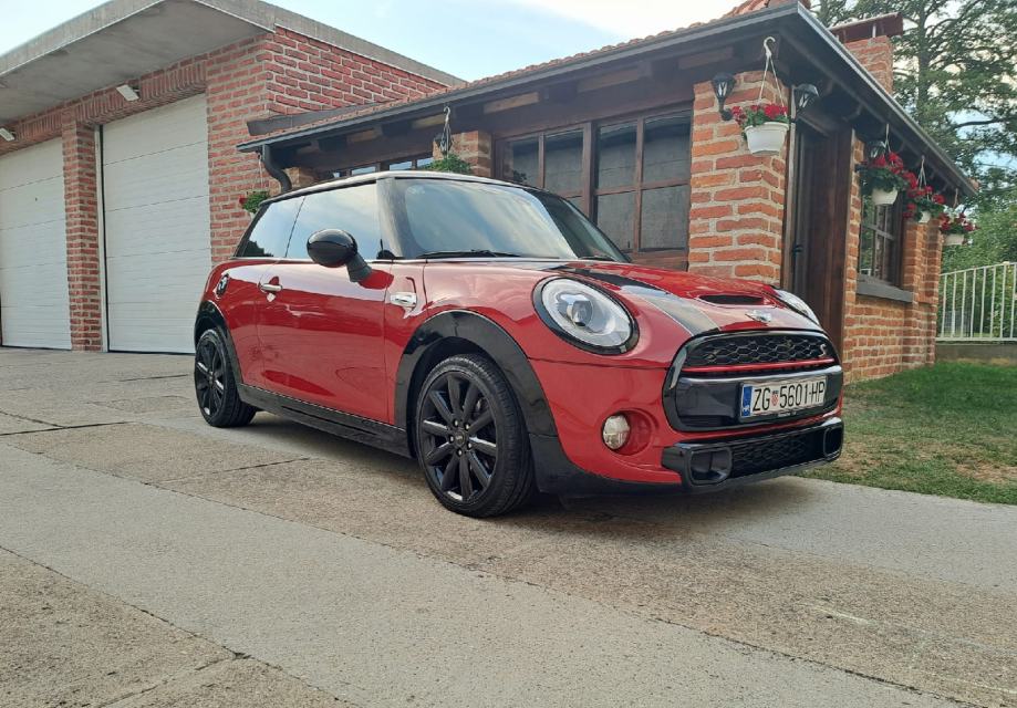 MINI Cooper SD, 2016 god.