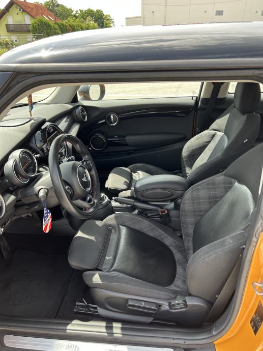 MINI Cooper SD, 2015 god.