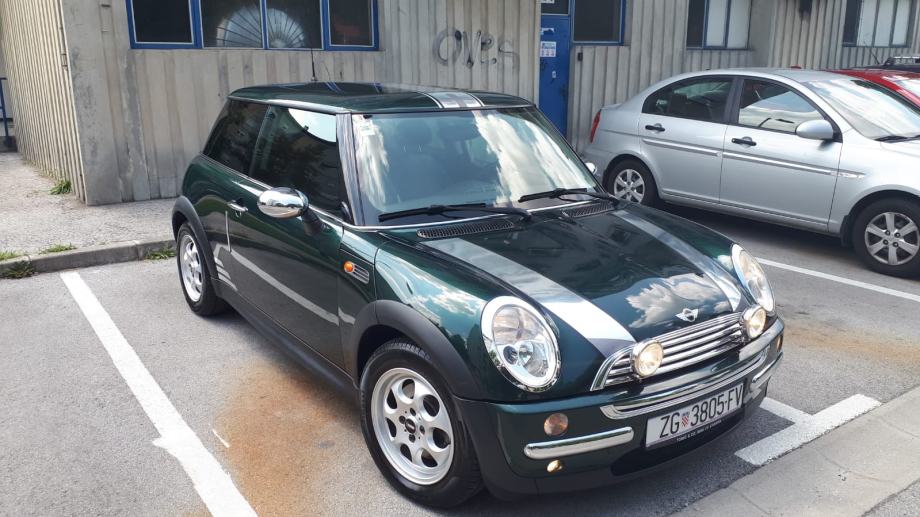 MINI One 1.4 diesel toyota, 2004 god.