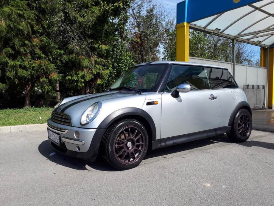 MINI One 1.4d, 2005 god.