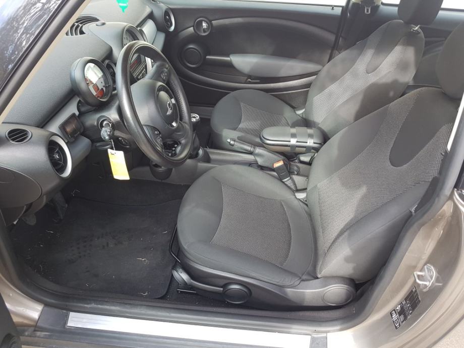 MINI One 1.6 16v, 2012 god.