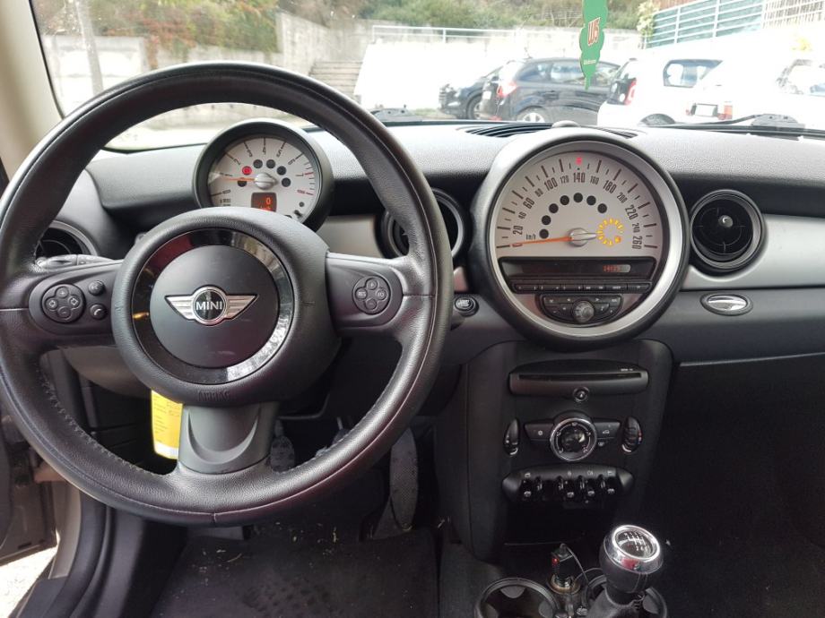MINI One 1.6 16v, 2012 god.