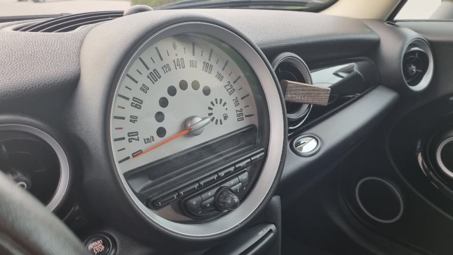 MINI Cooper One 1.6, 2013 god.