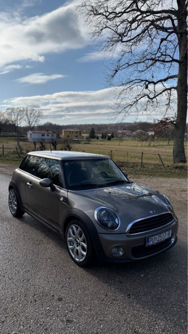 MINI One 1.6, 2012 god.
