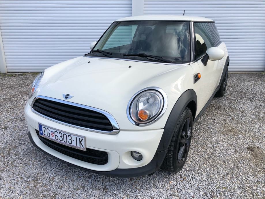 MINI One D LCI Pepper, 2011 god.