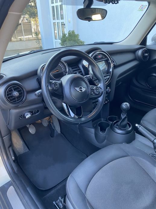 MINI One Cooper D, 2015 god.