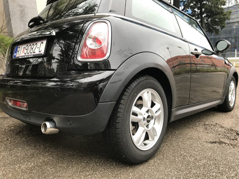 MINI One D, 2013 god.