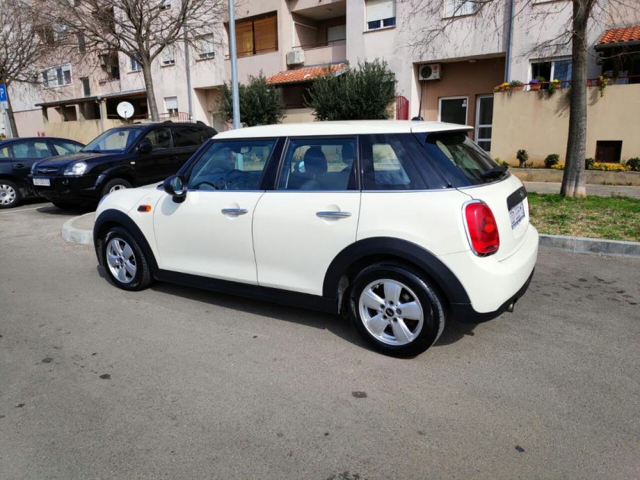 MINI One Diesel F56 aut. klima, reg 1god, odlično stanje, 2015 god.