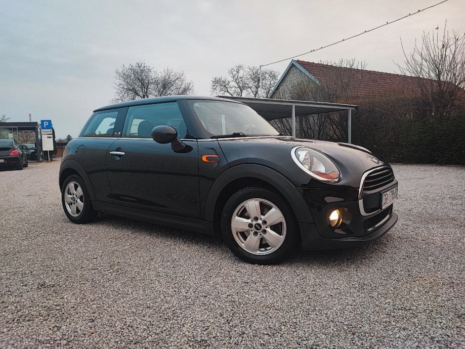 MINI One Diesel F56, 2016 god.
