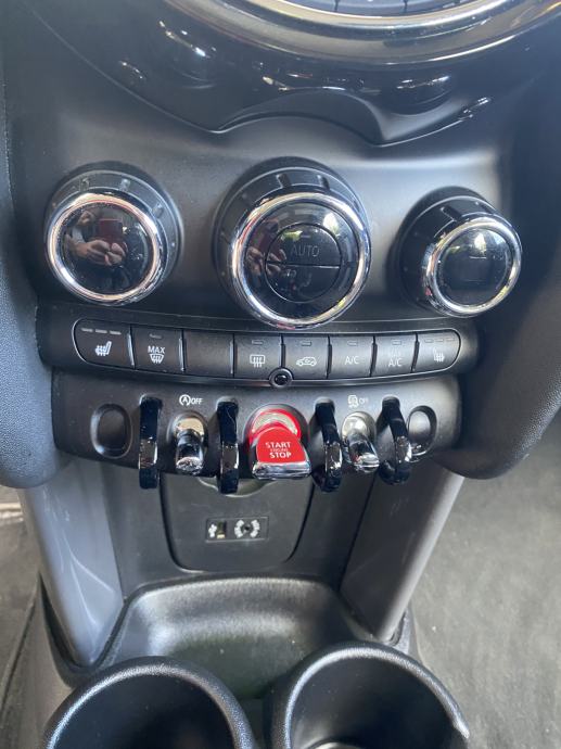 MINI One FML4, 2017 god.