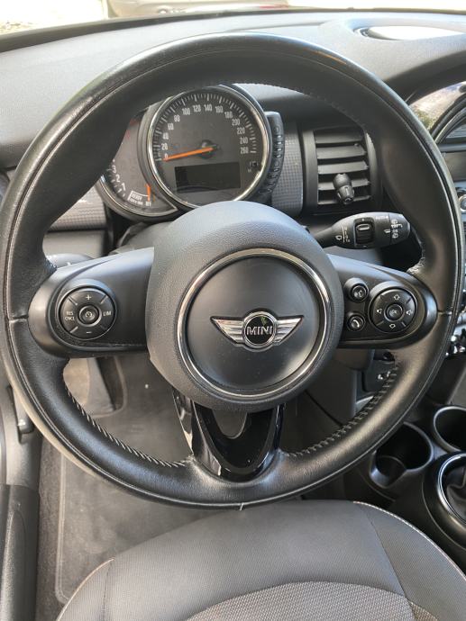 MINI One FML4, 2017 god.