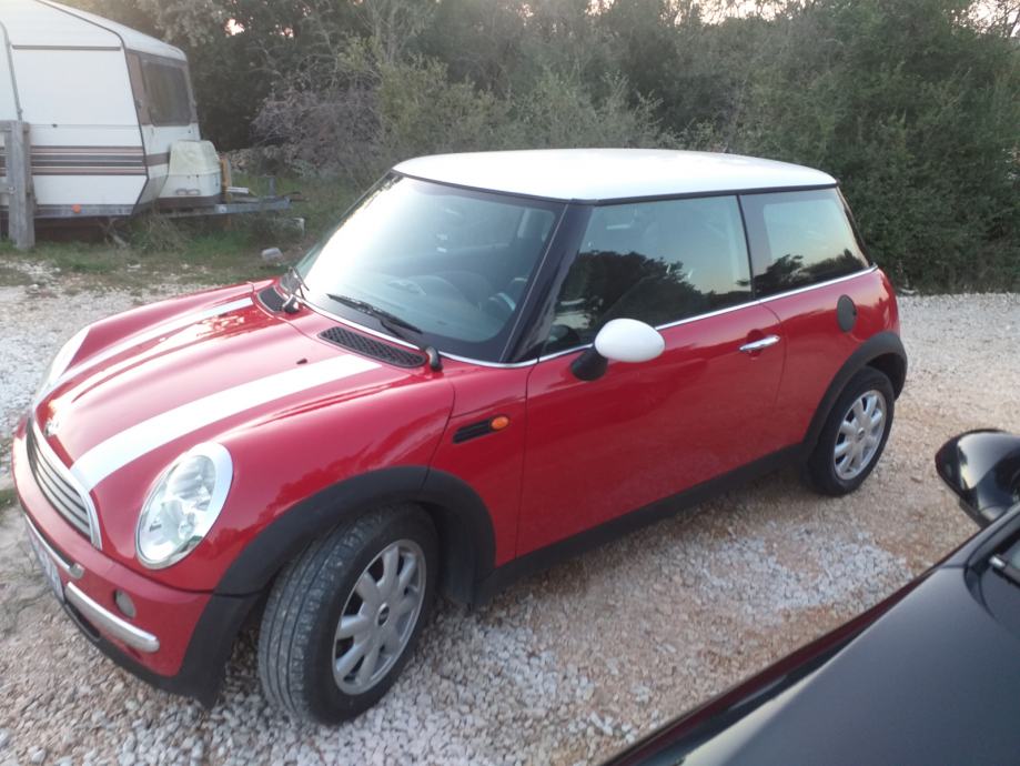 MINI One Mini cuper one, 2002 god.