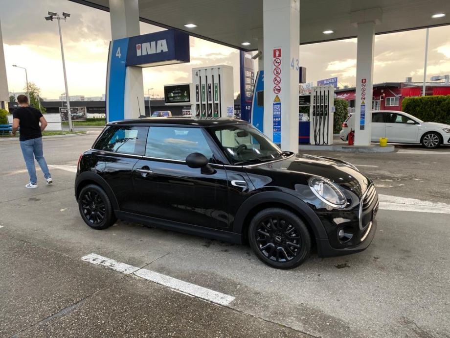 MINI COOPER One, automatik, 2019 god.