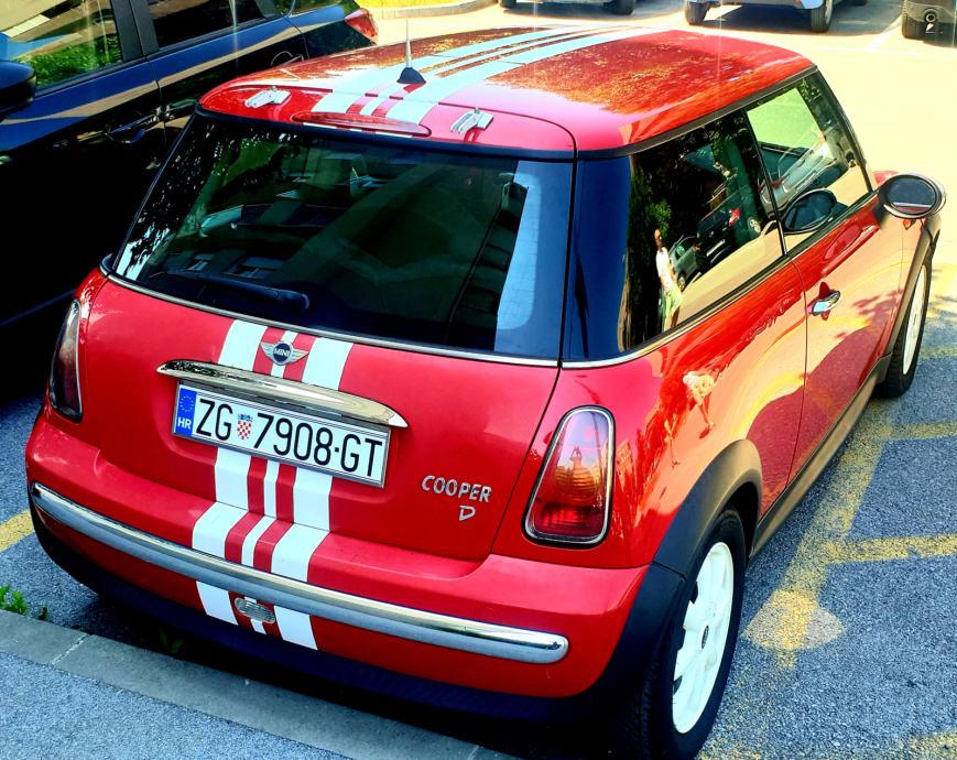 MINI Cooper One, 2003 god.