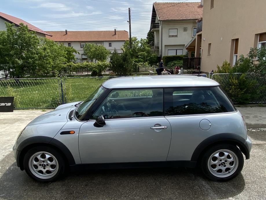 MINI One R50 automatik, 2003 god.