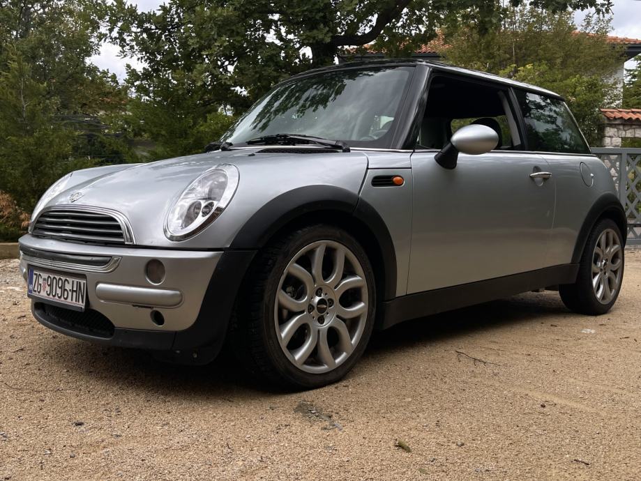MINI One R50, 2003 god.
