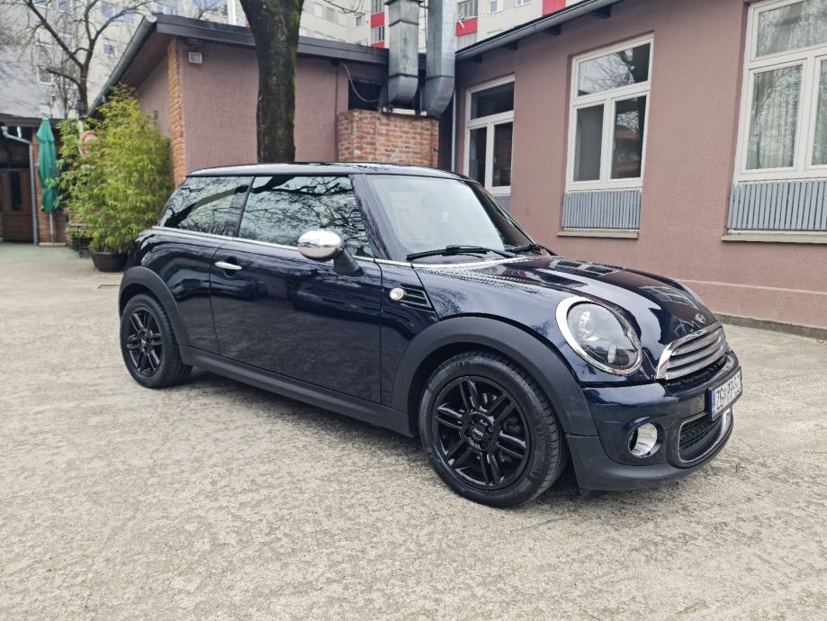 MINI One Sport, 2013 god.